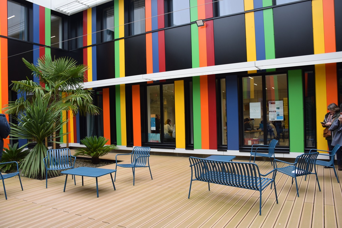 Collège René-Guy Cadou : une réhabilitation colorée et réussie ...